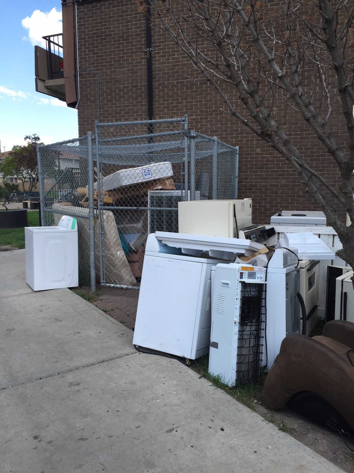 Home Appliance Removal in Edmonton | Junk 4 Good Home Appliance Removal in Edmonton | Junk 4 Good